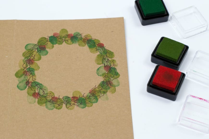 Kid-Made Fingerprint Wreath Christmas Card – Easy Holiday Craft | Mum ...