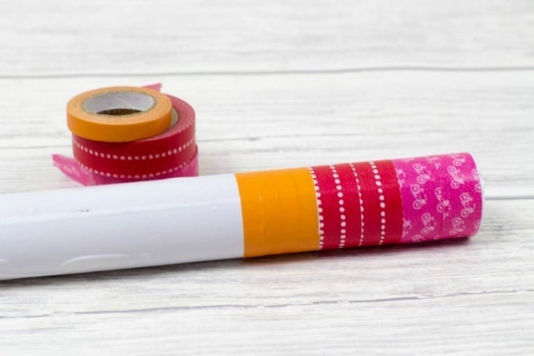 DIY Rainbow Rainmaker – Easy Cardboard Tube Craft for Kids | Mum In The ...