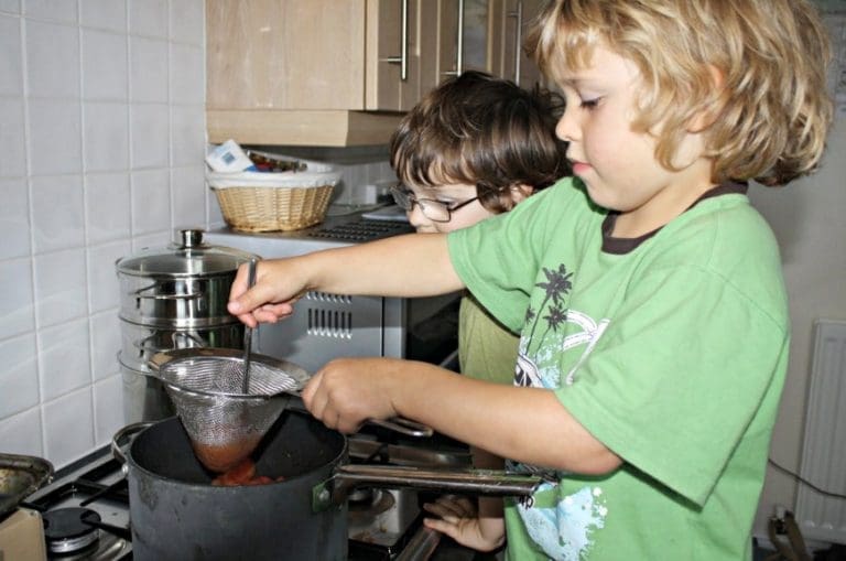 10 Tips for Cooking with Siblings | Fun and Stress-Free Kitchen Time