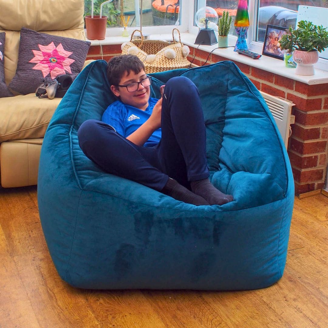 Why Beanbags Are a Great and Inexpensive Seating Solution for Teenagers ...