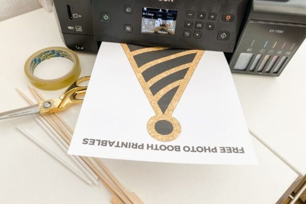 Free Printable New Year’s Eve Photo Booth Props 2025 – Fun Party Essentials