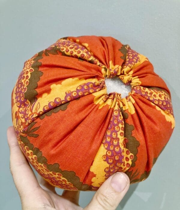 Easy DIY Fabric Pumpkins: Simple and Charming Fall Decor Crafts