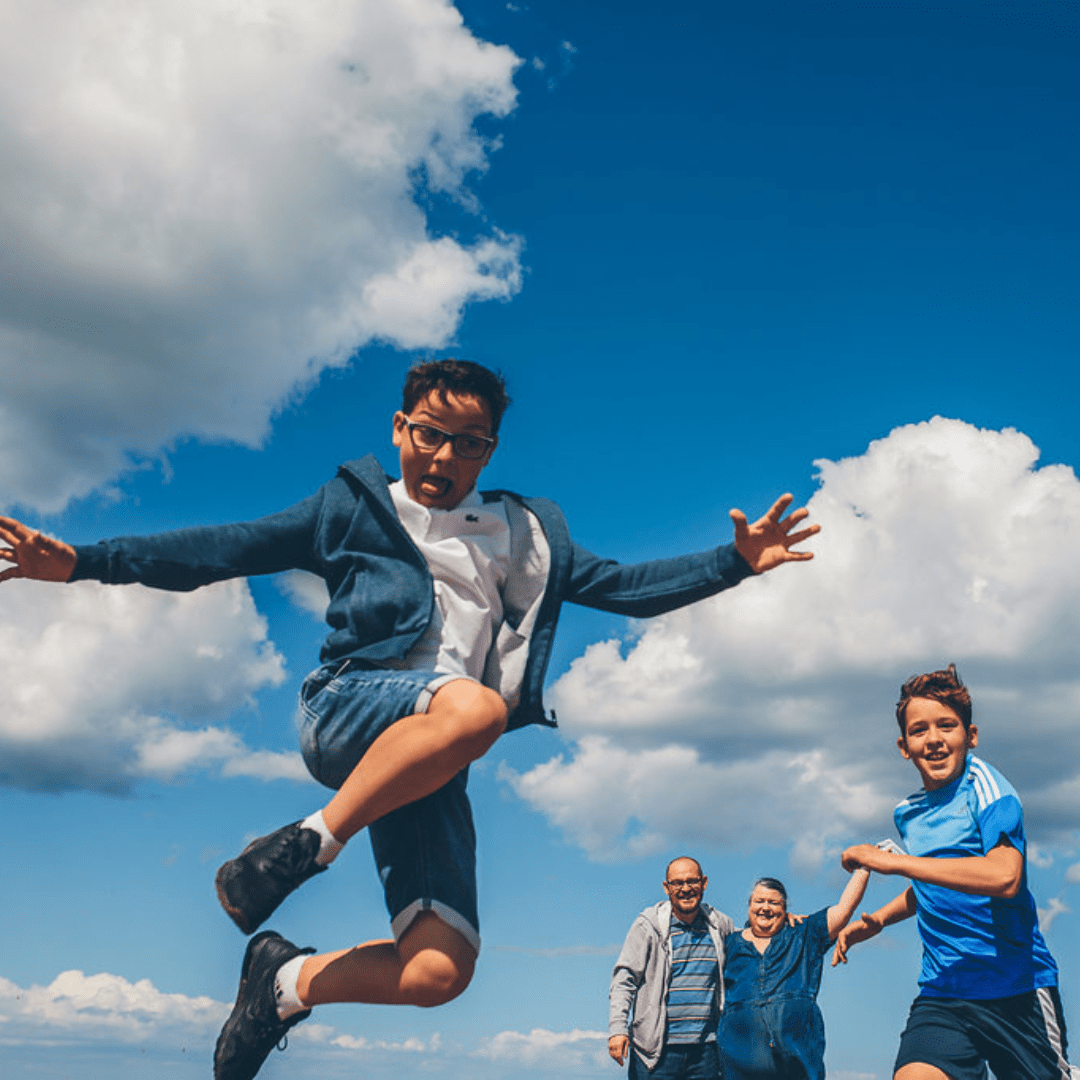 4 Amazing Ways to Emotionally Connect with Your Child: Strengthen Your ...