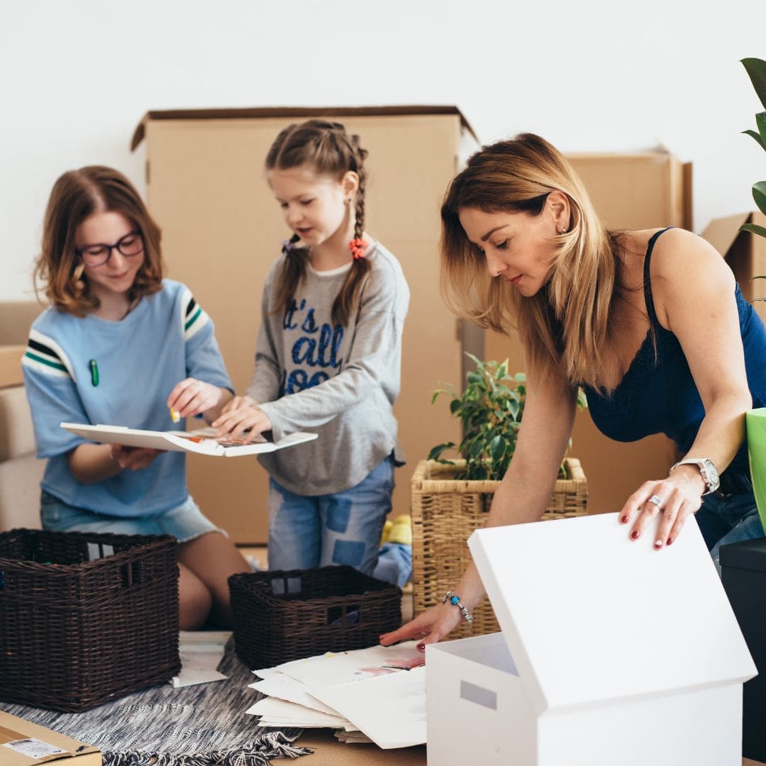 How to Make Moving During the Holidays Easier on Your Kids: Tips for a ...