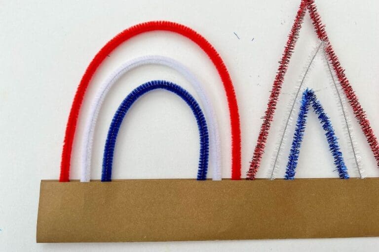 DIY Pipe Cleaner Crown: A Simple and Regal Royal Craft