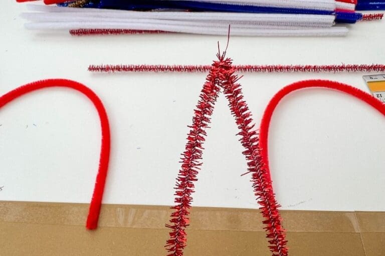 DIY Pipe Cleaner Crown: A Simple and Regal Royal Craft