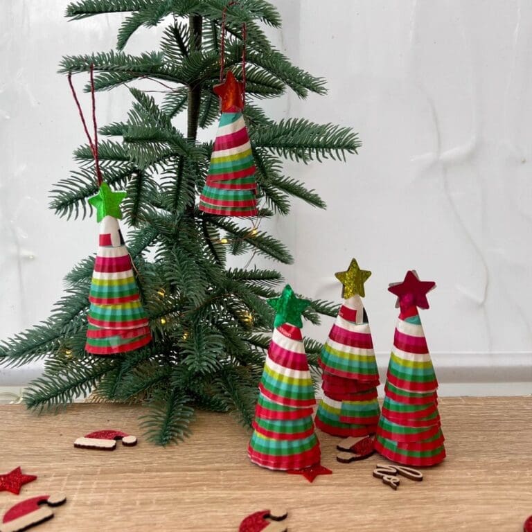 Treemendously Easy Lollipop Christmas Trees - Festive Craft for All Ages